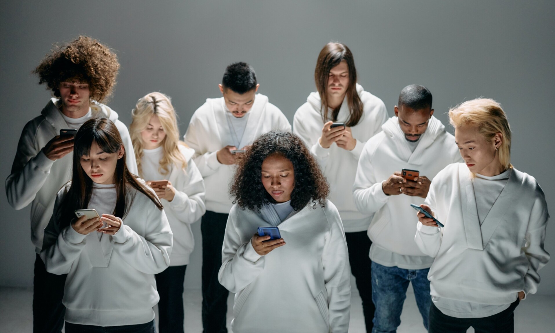 The Metaverse: 5 Disadvantages and Challenges - Metarficial