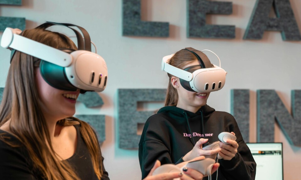 What is Mixed Reality (MR) and Why Does It Matter in 2025? - Metarficial